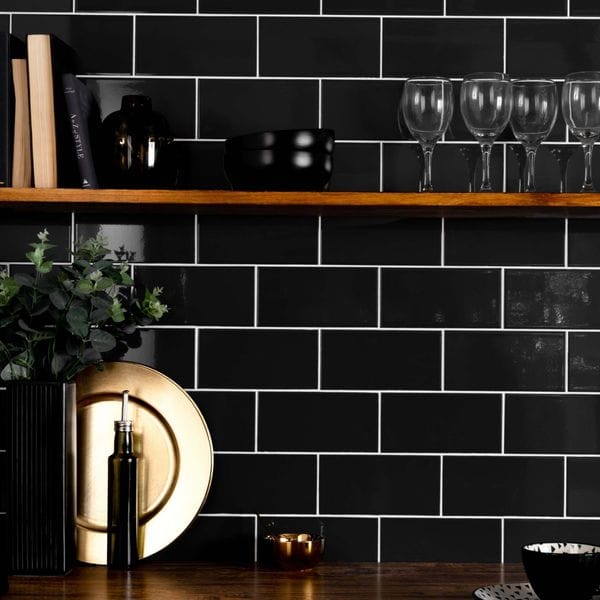 Liso Black Gloss 200 x 100mm - Stoketiles